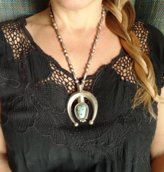 Lovely • 92g • 21" • Old Tribal Turquoise Naja + Benc… - Gem