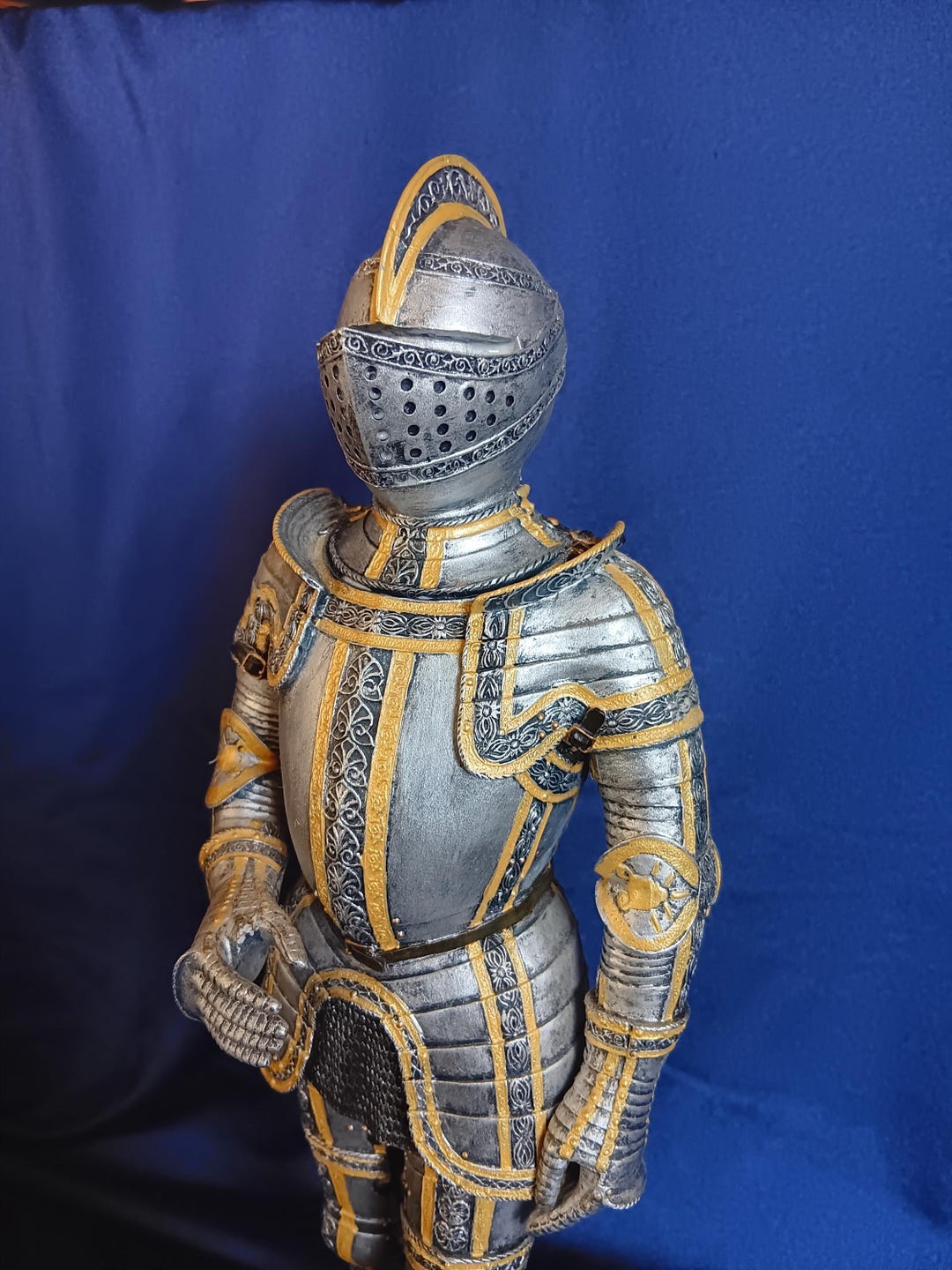 Knight Figurine, Medieval Knight, Resin Figurine, Home Decor, Country ...