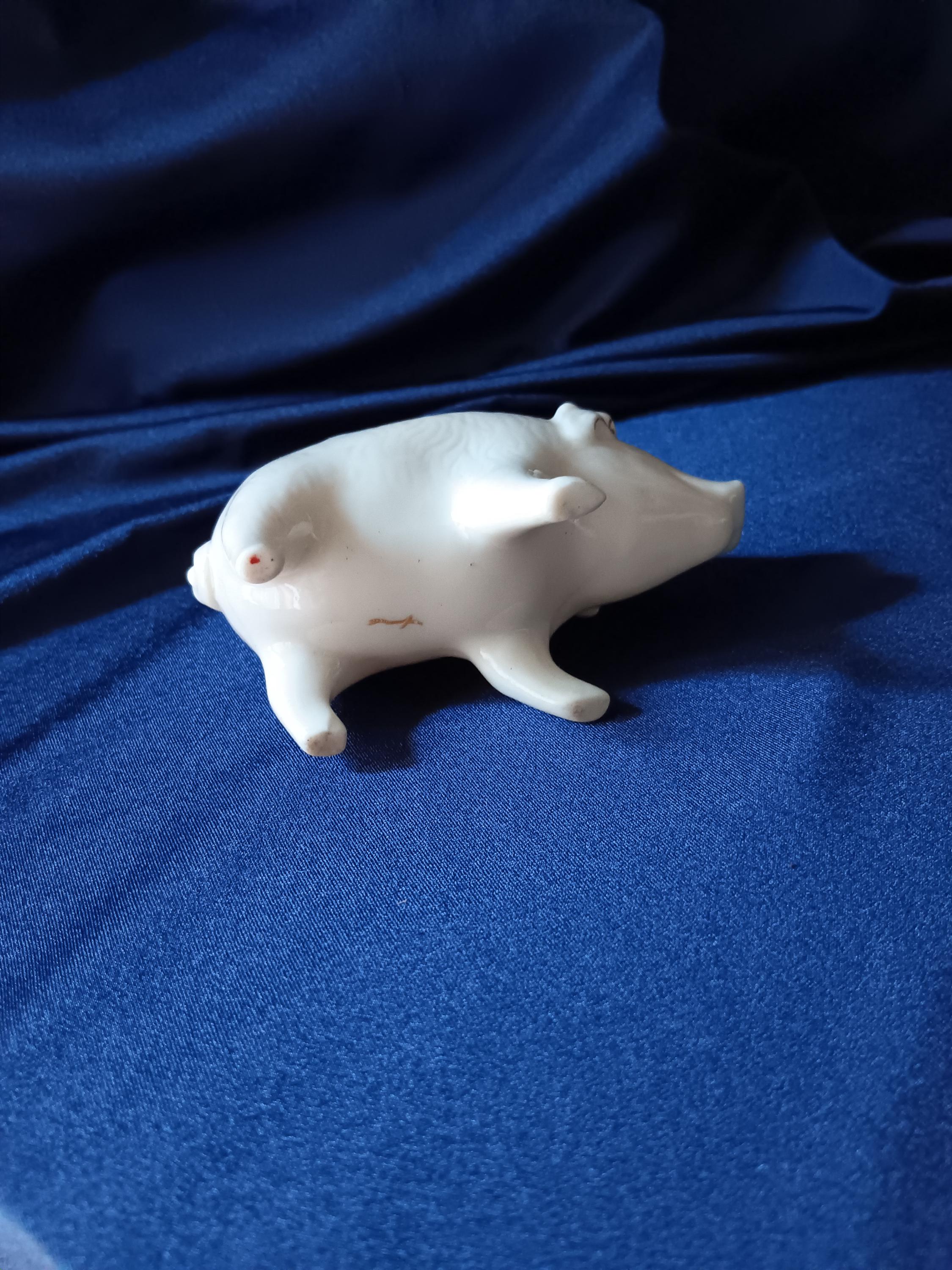 Crested Ware Pig, Pig Figurine, Crested China, Leeds, Yorkshire ...