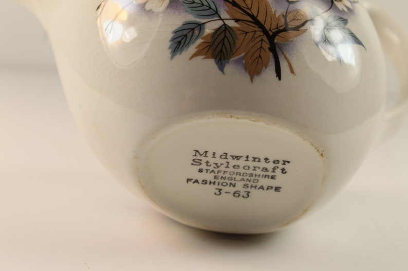 Midwinter Stylecraft Fashion Shape Orchard Blossom or Cornfield Gravy ...