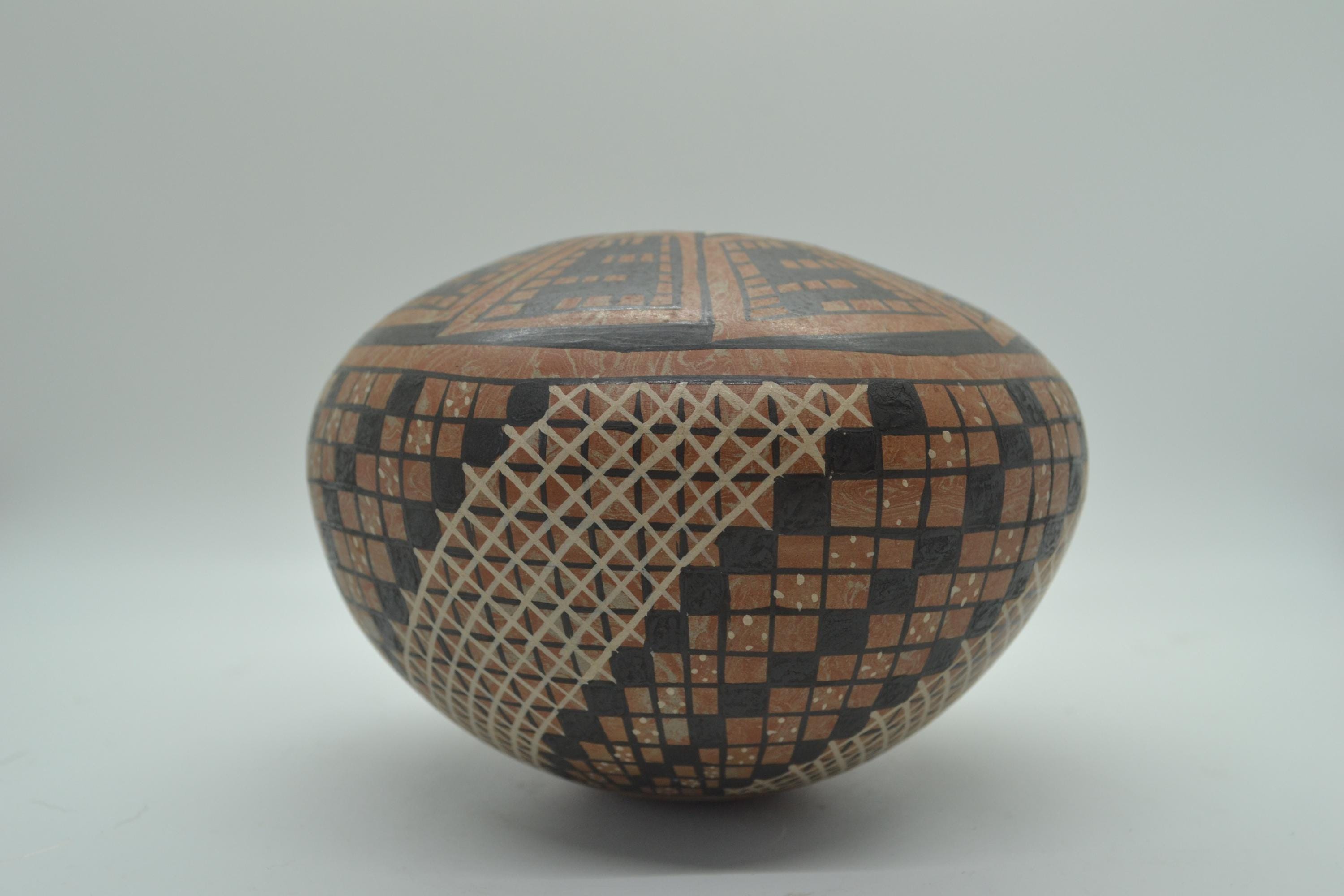 Small Mata Ortiz Pottery Bud Vase Casa Grandes Style Mexican Pre ...