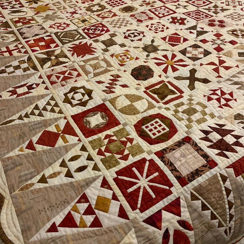 Traditional Quilt - Etsy