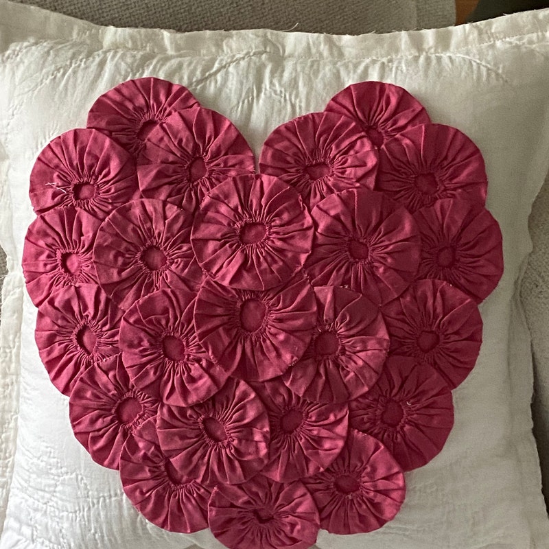 Yo Yo Pillow - Etsy