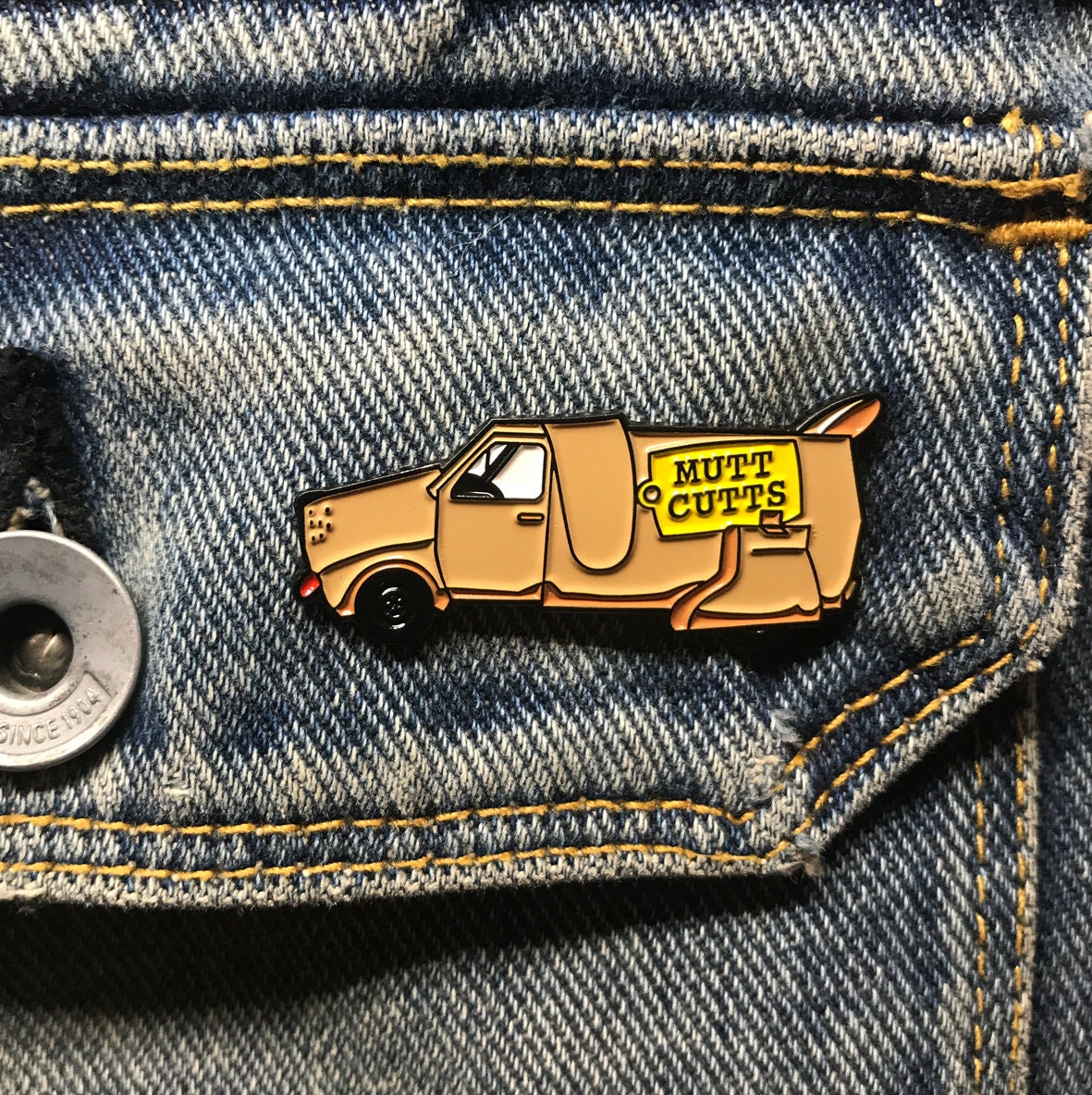 Mutt Cutts Van - Dumb and Dumber - Etsy