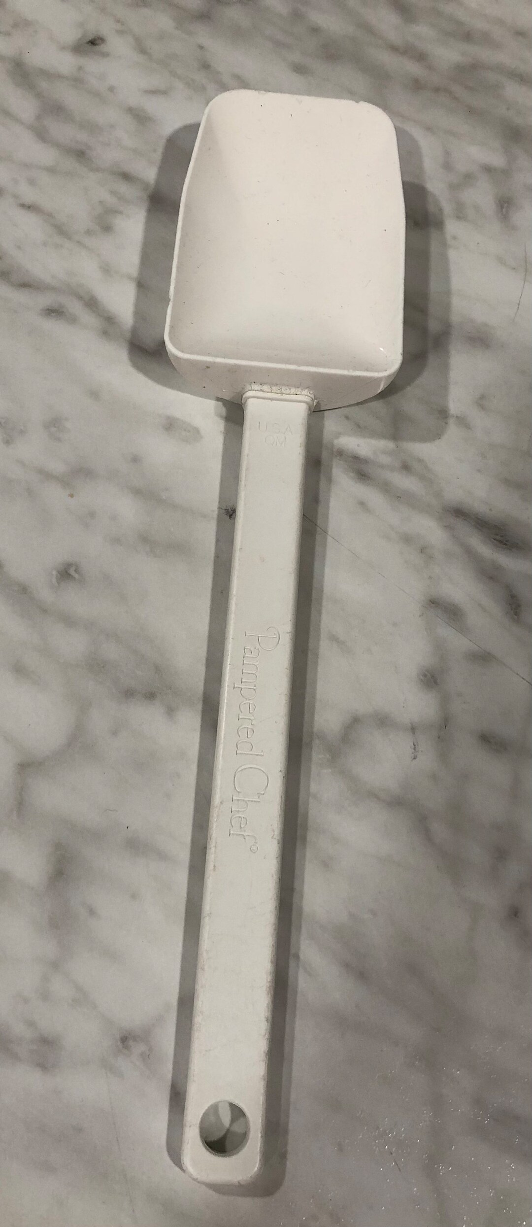 Vintage the Pampered Chef Mix N Scrape White Large Plate Bowl Scraper ...