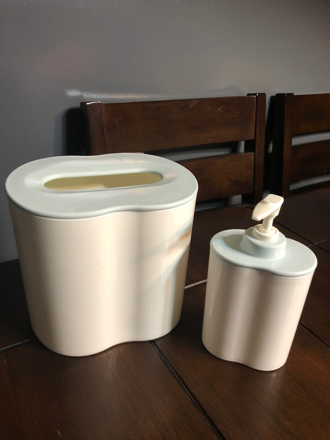 Vintage Tupperware Bathroom Set Tissue and Soap Dispenser - Etsy
