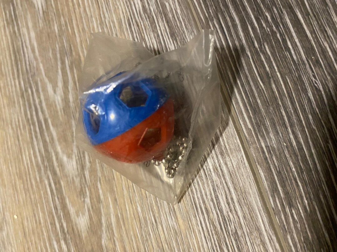 VINTAGE NEW Tupperware Shape-o-ball Keychain - Etsy