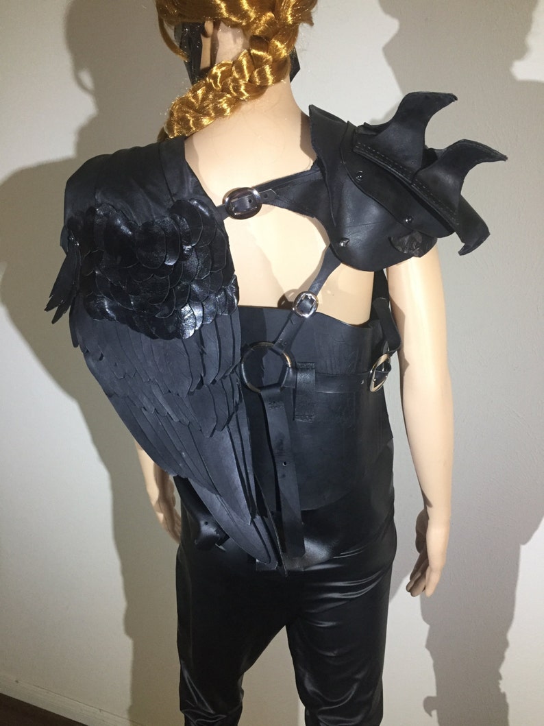 Raven Female Leather Armor Wing and Pauldron Leather Wing - Etsy Australia