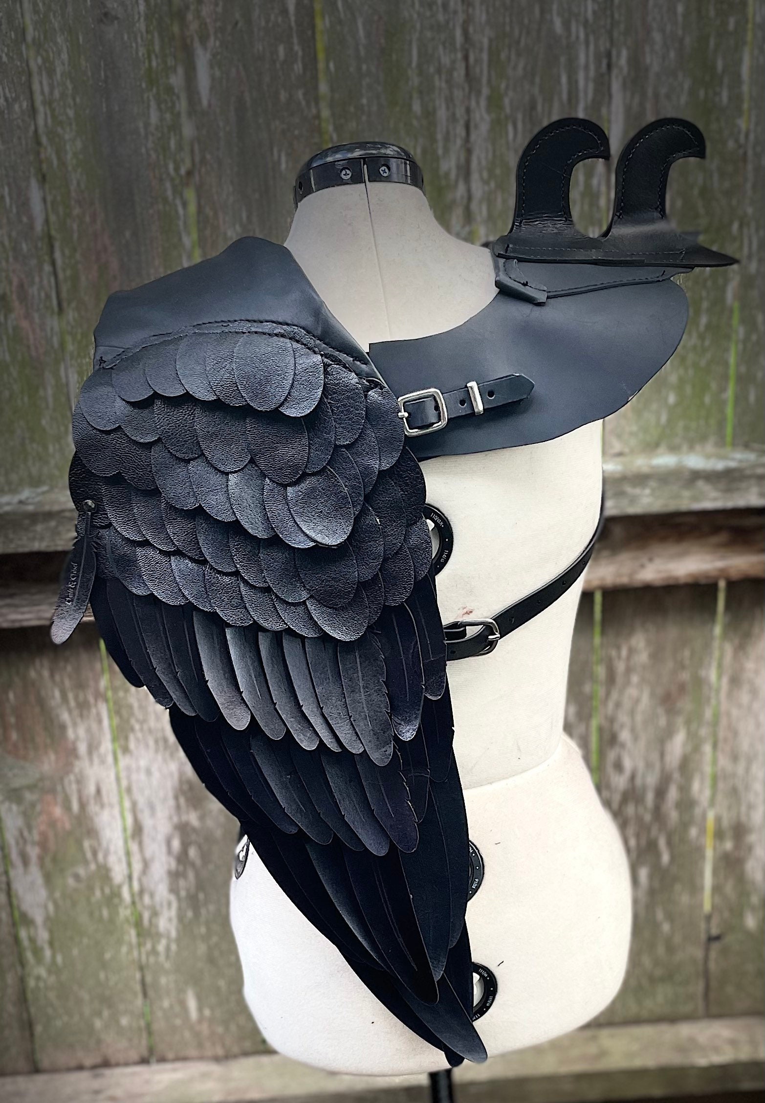 Raven Female Leather Armor Wing and Pauldron Leather Wing - Etsy Australia