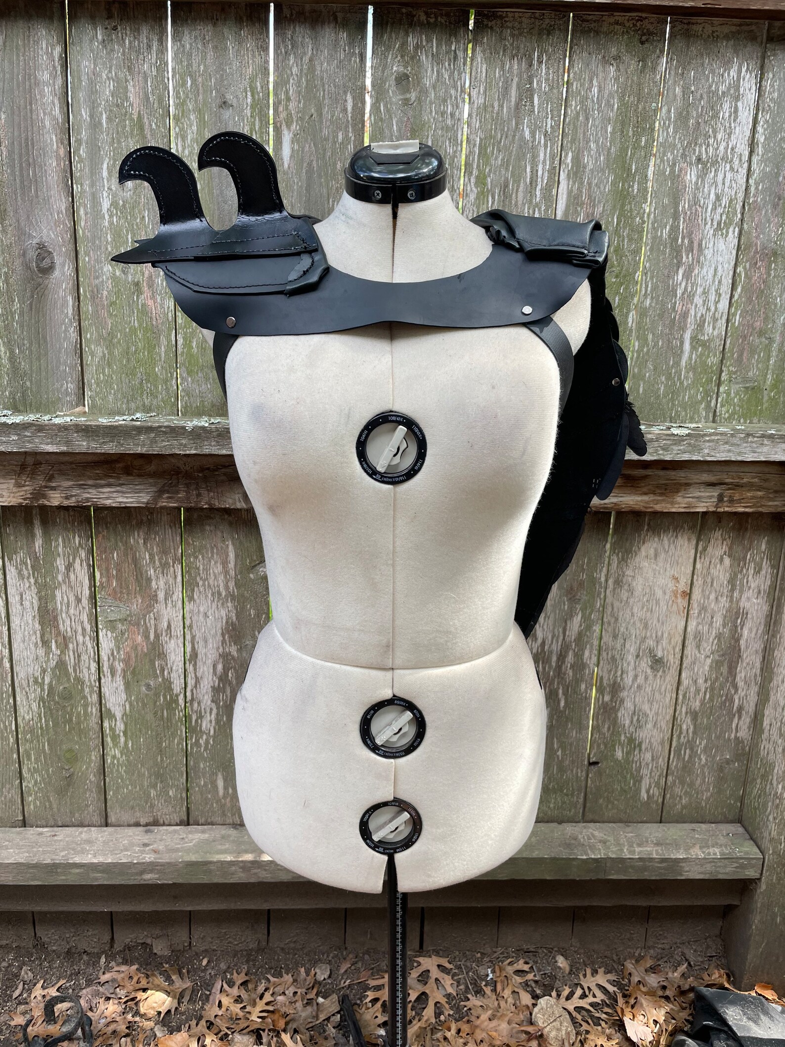 Raven Female Leather Armor Wing and Pauldron Leather Wing - Etsy Australia