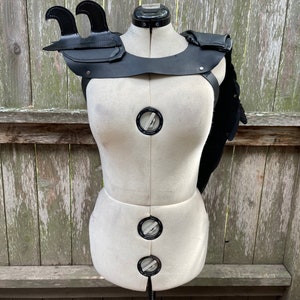 Raven Female Leather Armor Wing and Pauldron Leather Wing - Etsy Australia
