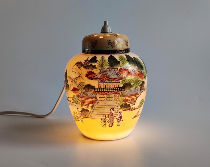 Nippon Tokusei Smoke Eater Porcelain Lamp Japan 50s Early Showa Period ...