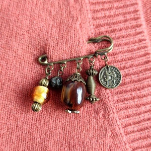 Bakelite Acorn Kilt Pin, Brass Kilt Pin With Charms, Bakelite Acorn ...