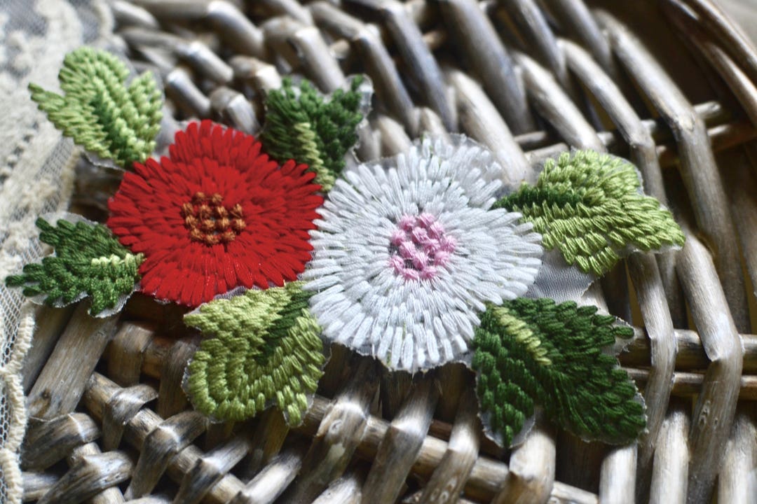 Red White Embroidered Applique Patch, Sew on Patch, Embroidered ...