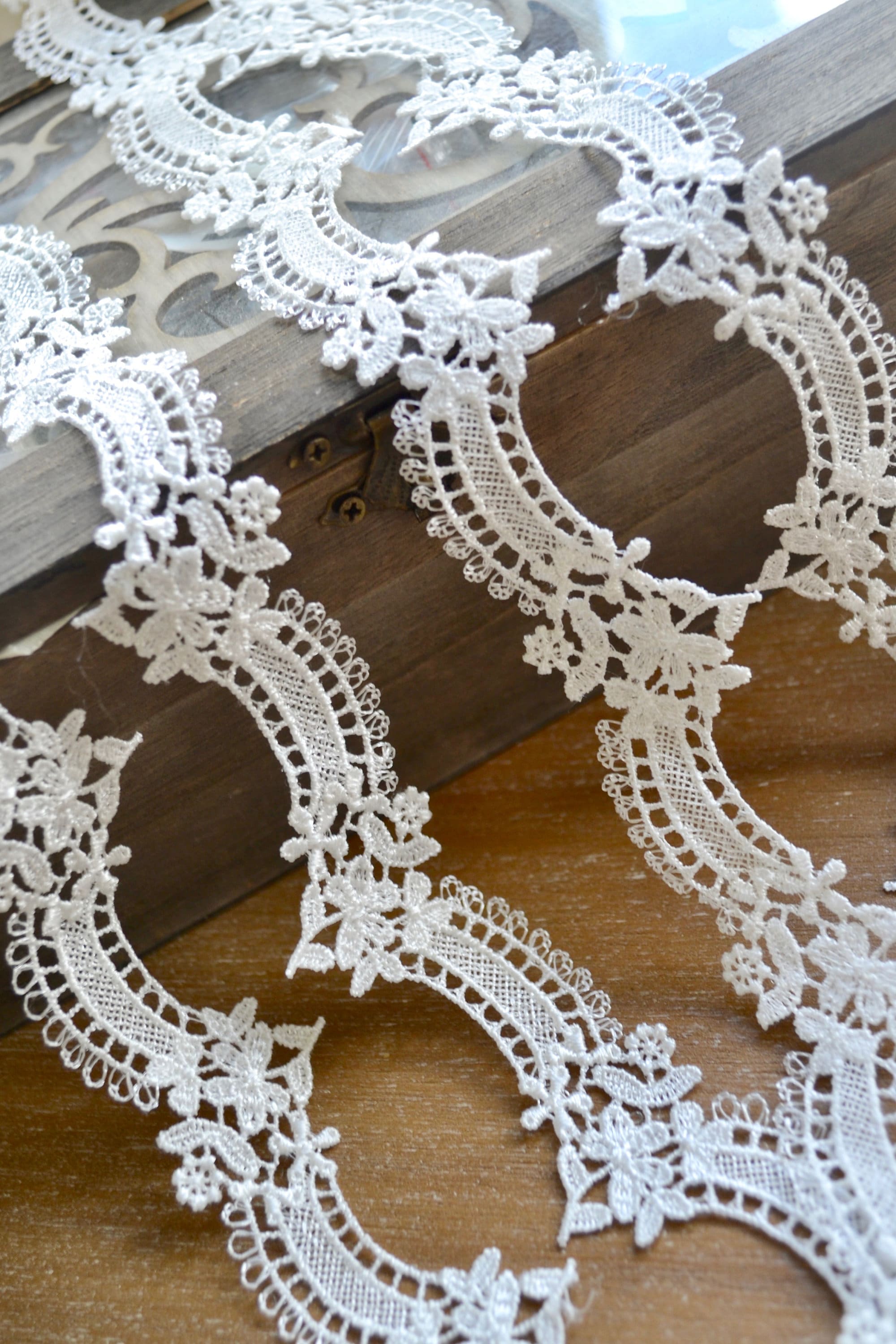 White Lace Trim, Vintage Lace, Shabby Chic Lace, Scallop Border Lace ...