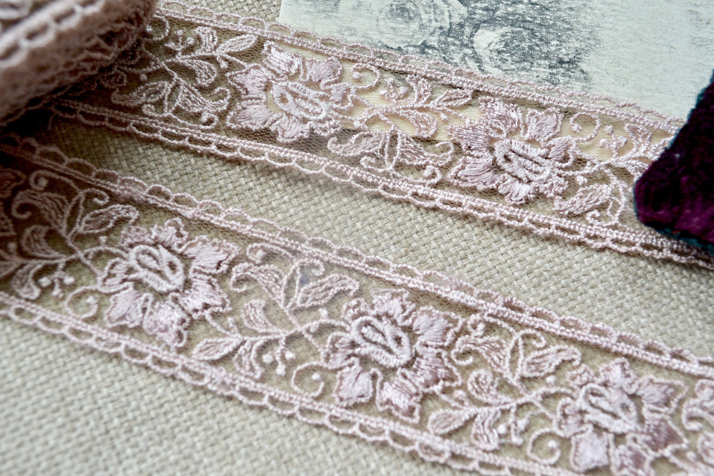 Adorno de encaje bordado rosa adorno de encaje de estilo | Etsy