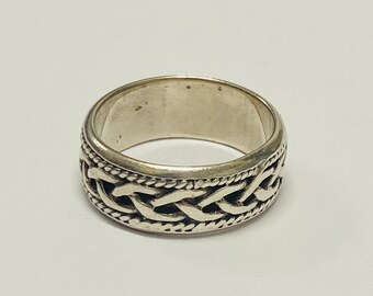 Peter Stone Ring - Etsy