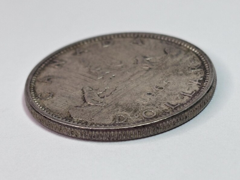 1965 Queen Elizabeth II Canadian Silver Dollar - Etsy