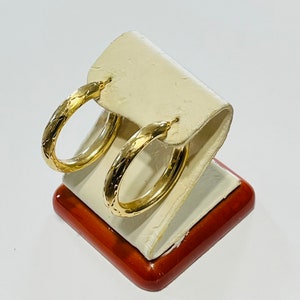 Vintage SLC 14K Yellow Gold Diamond Cut Oval Hoop Earrings - Etsy