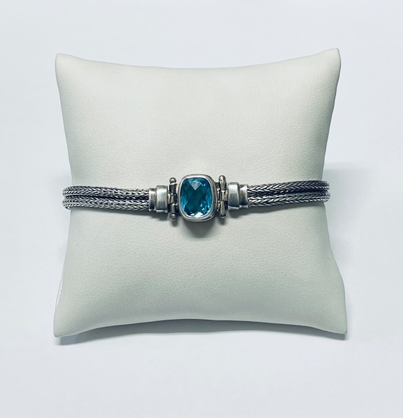 Vintage sarda jewelry store