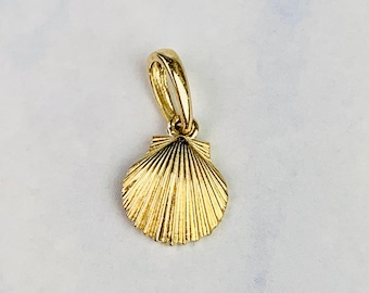14k Yellow Gold Shell Nautical Charm Pendant - Etsy