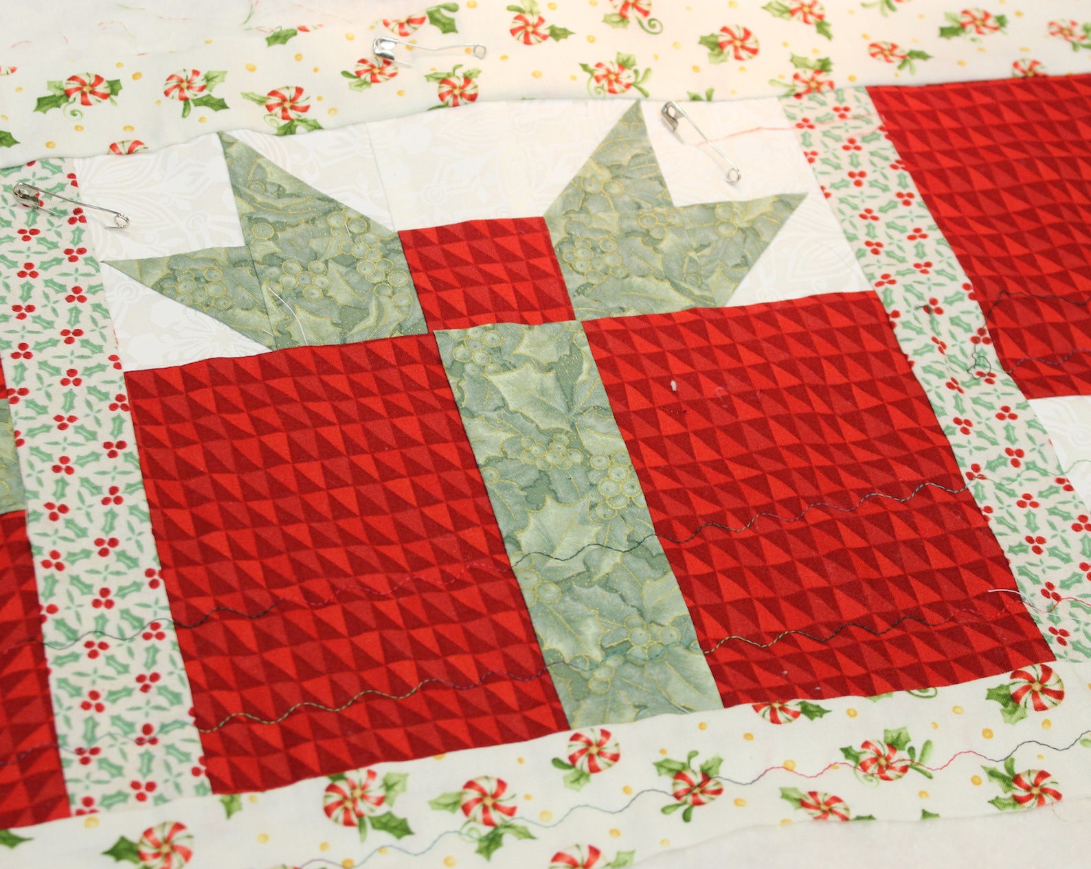 Holiday Packages Table Runner Original Pattern / Pdf Pattern / Original ...