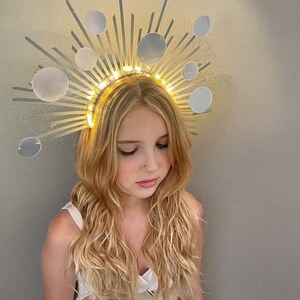 Space Disco Light-up Crown Silver Sunburst Goddess Crown for UFO Theme ...