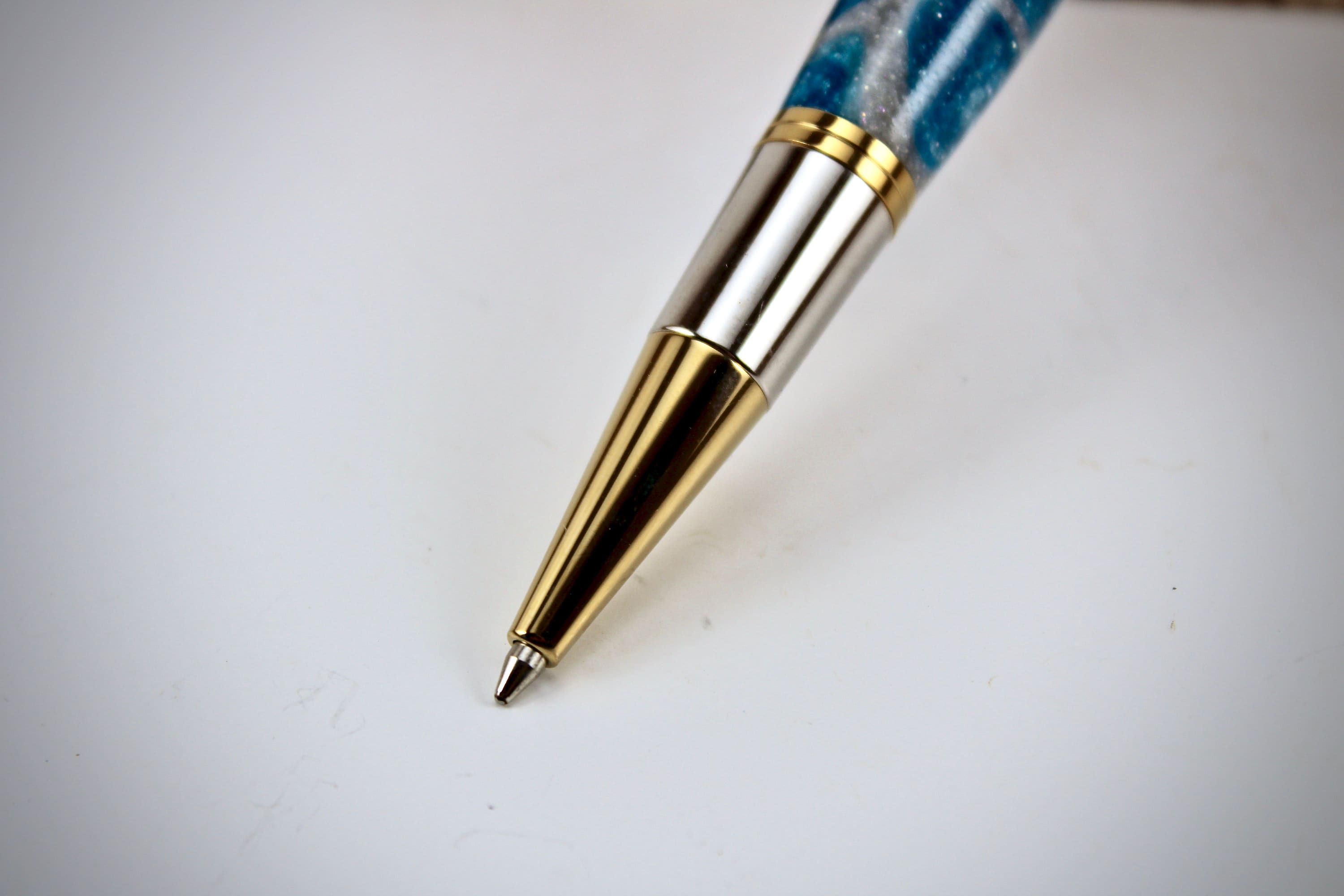 Blue Charm Diva Pen in Blue and White Giraffe Pattern Resin - Etsy