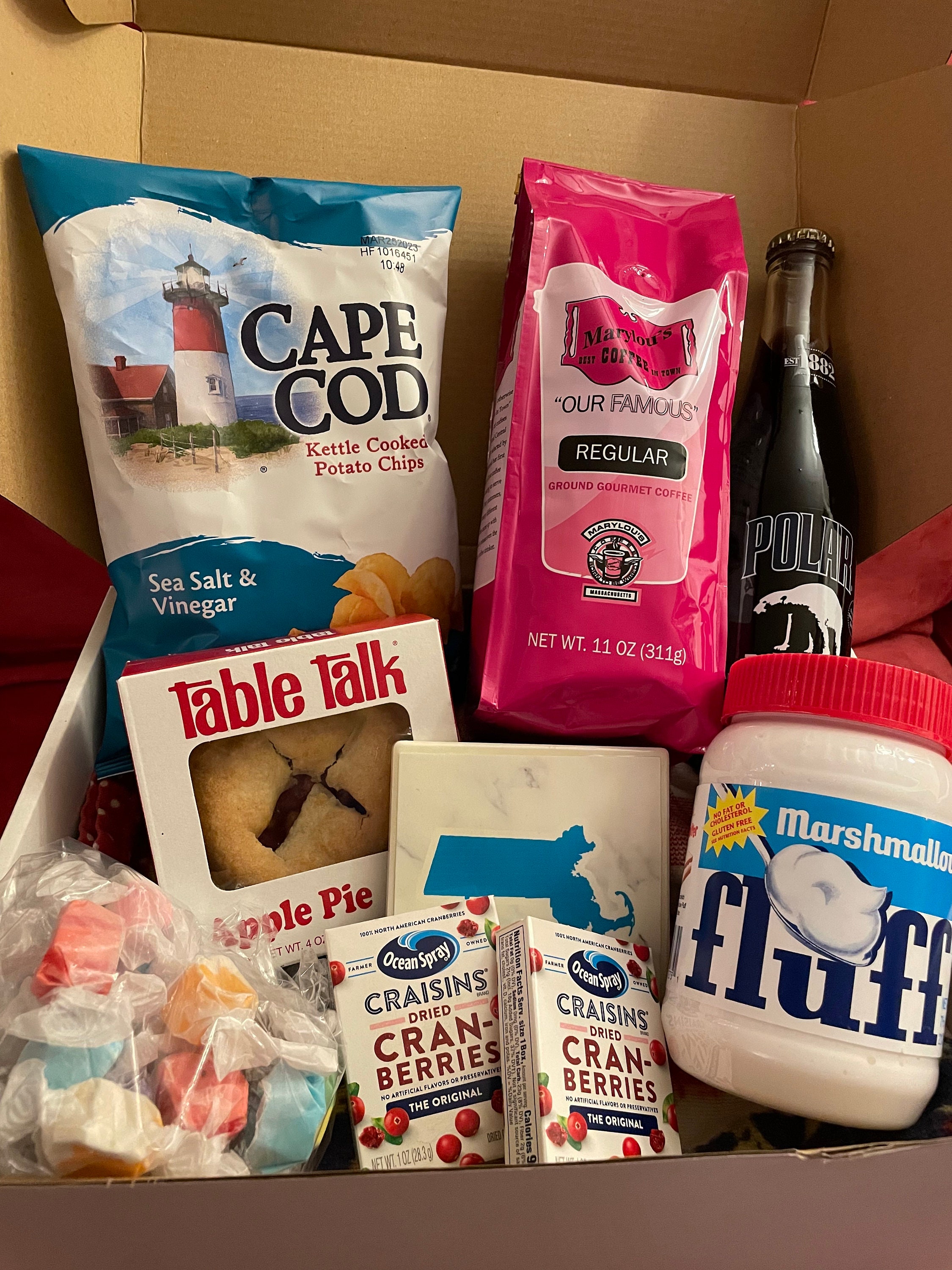 Massachusetts Food Gift Box | New England Favorite Foods | Boston Care ...