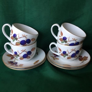 Royal Worcester S/4 Evesham Cups & Saucers Fruit Gold Rim - Etsy