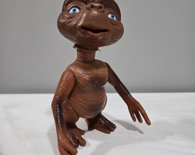 ET the Extra Terrestrial Alien 1980s Blow Mold Poseable Toy Figure 7 ...