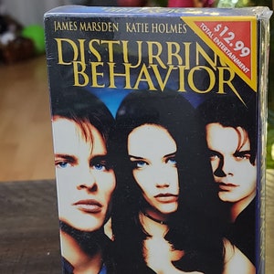Disturbing Behavior Motion Picture VHS Movie Katie Holmes 1998 - Etsy