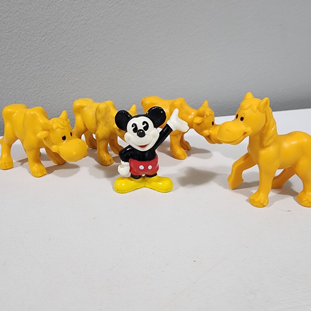 Disney Mickey Mouse Replacement Horse and Cows for Carry Around Farm by ...