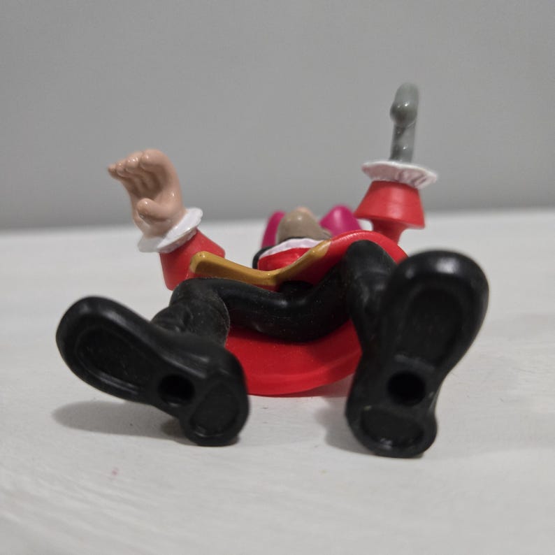 Walt Disneys Peter Pan Captain Hook 3 Inch Figure - Etsy