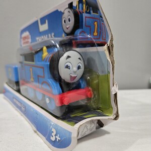 Thomas and Friends Motorized Railway Engine 01 Thomas the Tank Engie ...