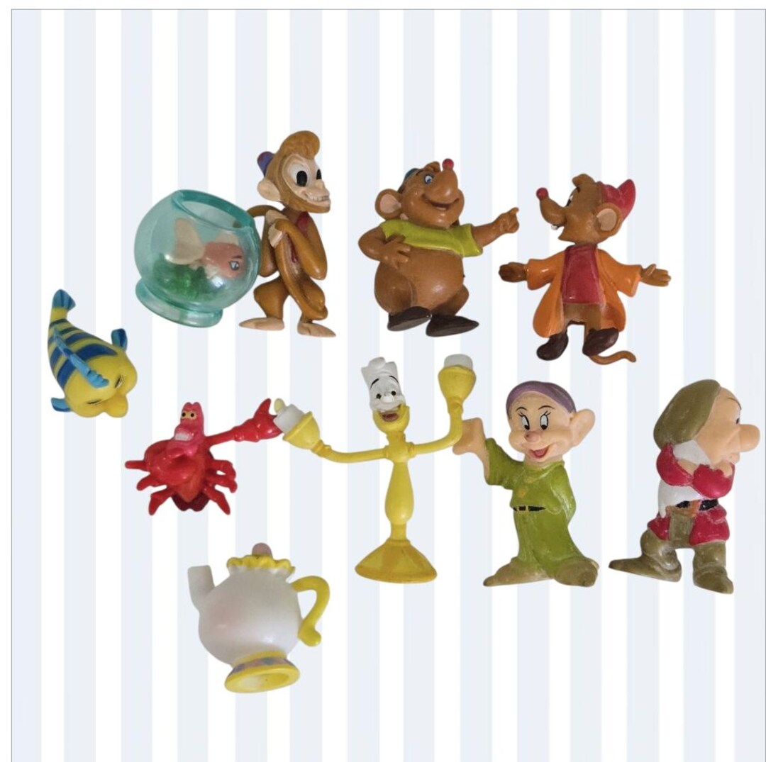 Mini Disney World Character Figures: Aladdin, Little Mermaid, Pinocchio ...