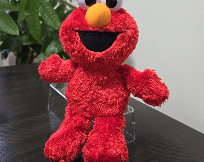 Sesame Street Little Laughs Tickle Me Elmo Laughing Talking 10-inch ...