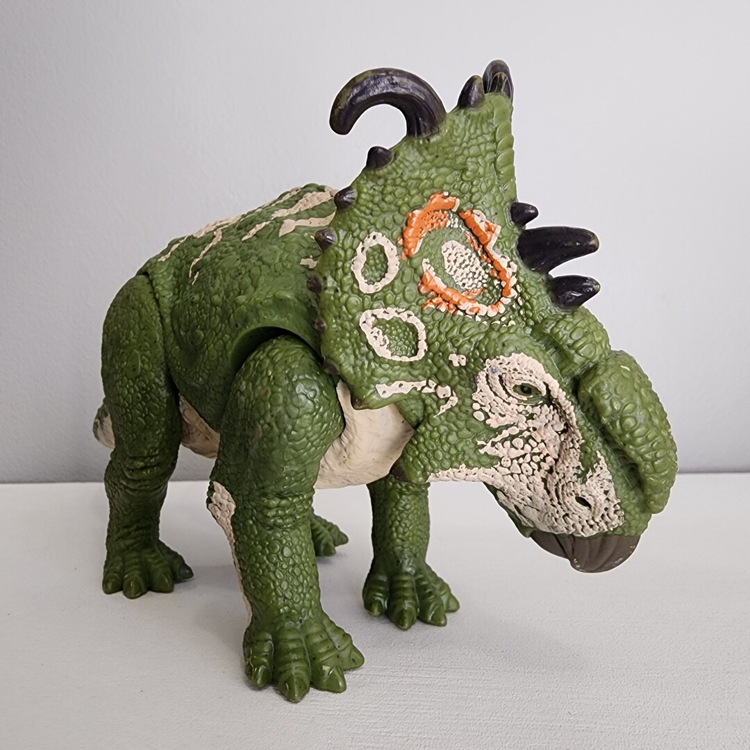 Jurassic World Sinoceratops Dinosaur Action Figure Mattel Roarivores ...