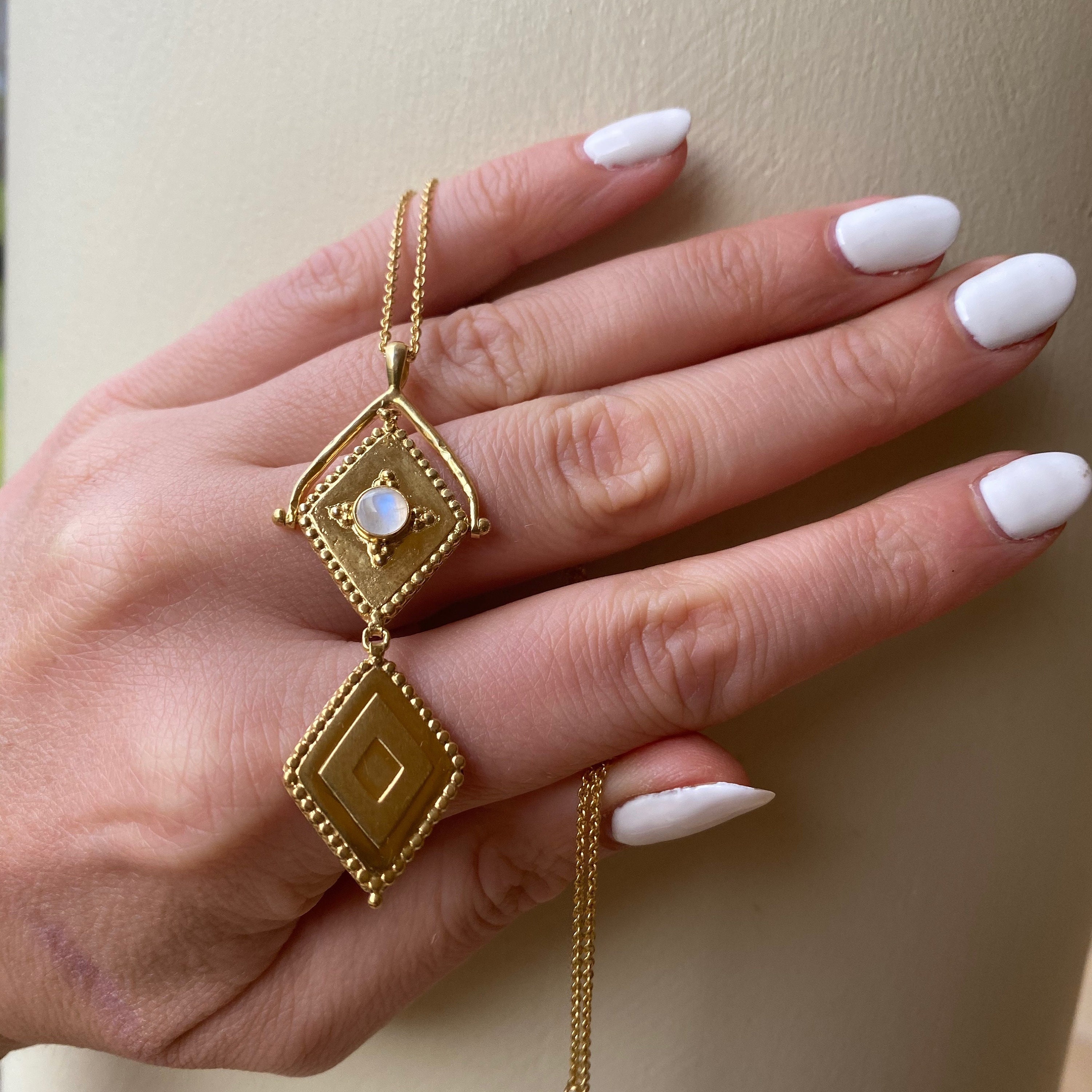 Lovers Locket 14K Gold Diamond Shaped Double Pendant Womens Locket ...