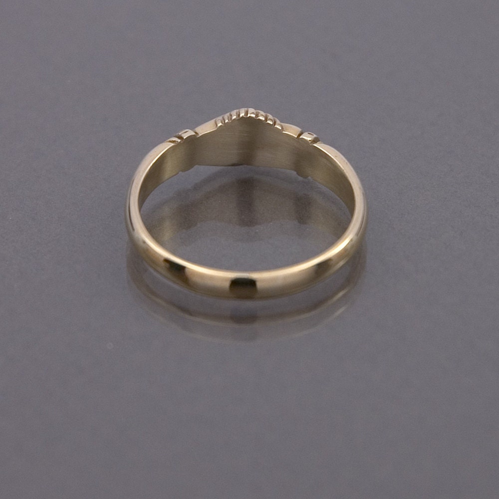 Traditional Fede Ring Made to Your Size in 9ct Gold - Etsy UK