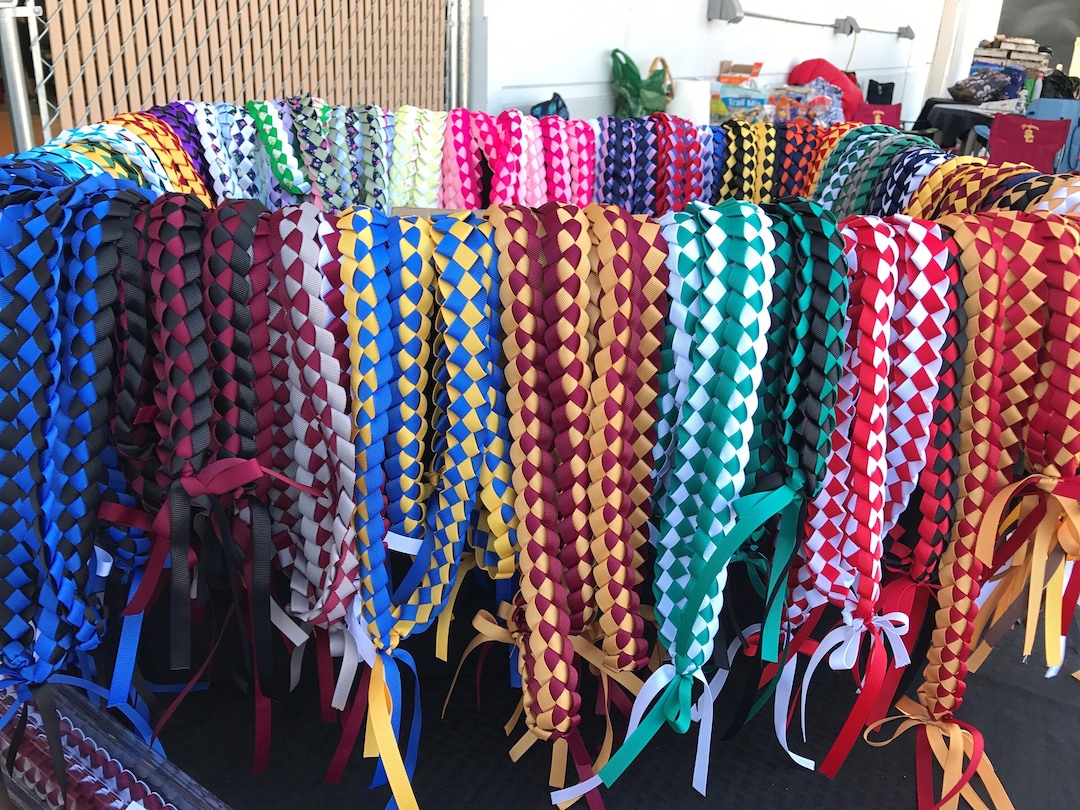 Grosgrain Ribbon Graduation Lei: Custom School Colors, Graduation Gift ...