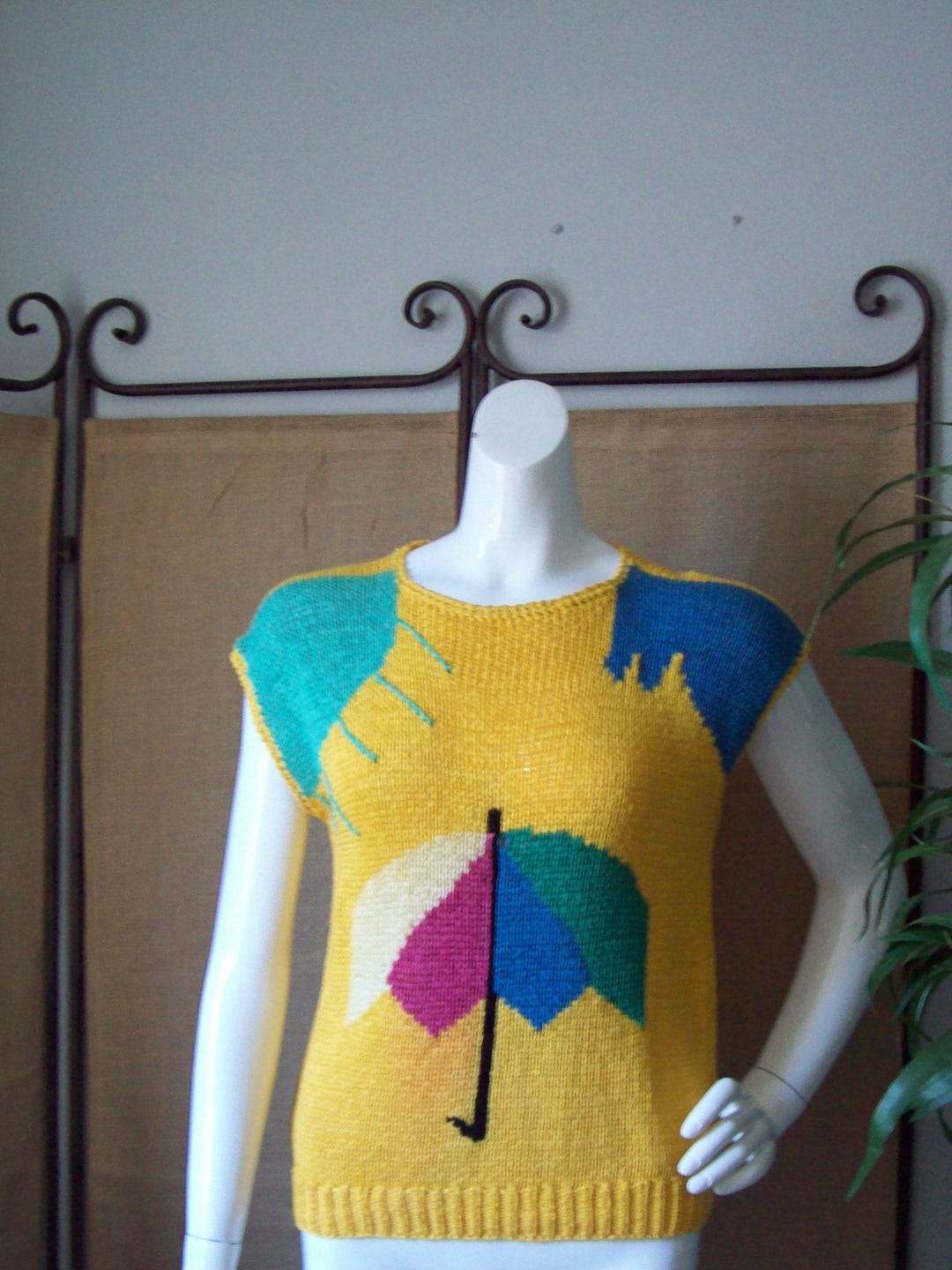 Vintage Hand Knit Top Yellow Umbrella Sunshine Parasol Pull-over Spring ...