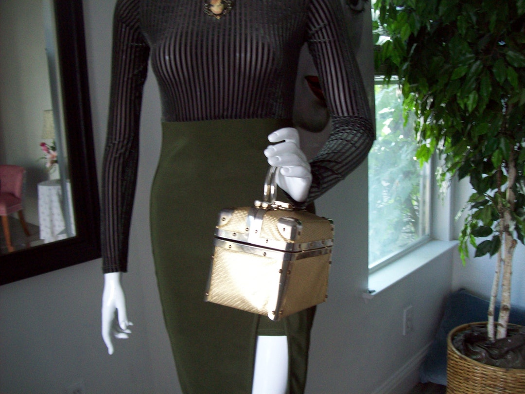 Box Purse Gold Embossed Train Case Gold Tone-brass Accents Velvet ...