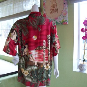 Hawaiian Men's Shirt Hawaiian Togs Luau Polynesian Lady Playing Ukulele ...