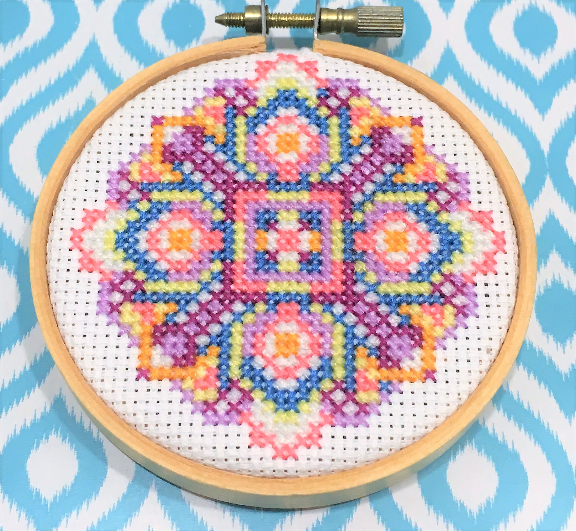 Mini Mandala Inspired Symmetrical Cross Stitch Pattern - Etsy
