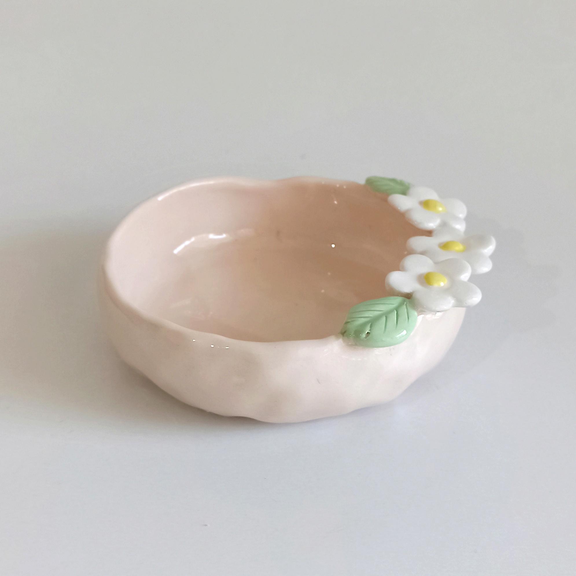 Daisy Ceramic Dish, Ceramic Dish With Daisies, Ring Dish, Handmade ...