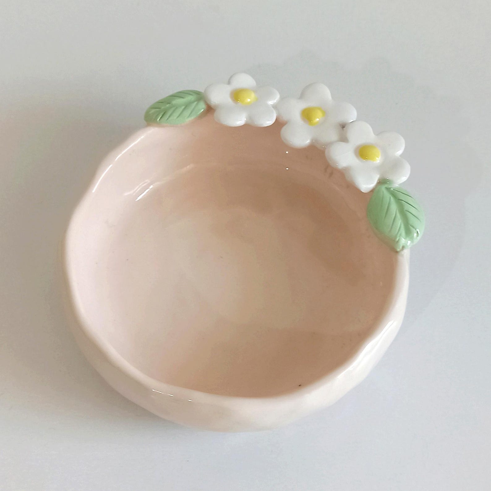 Daisy Ceramic Dish, Ceramic Dish With Daisies, Ring Dish, Handmade ...