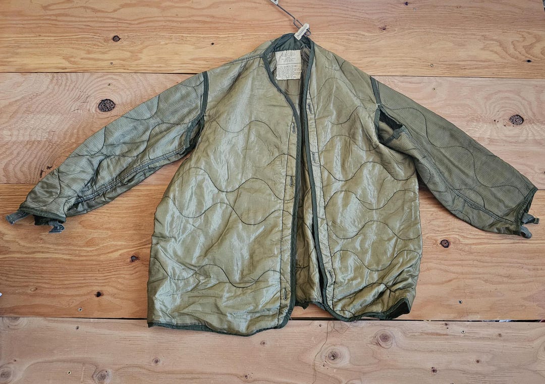 Vintage Army Military Cold Weather Field Jacket Coat Quilted Liner ...