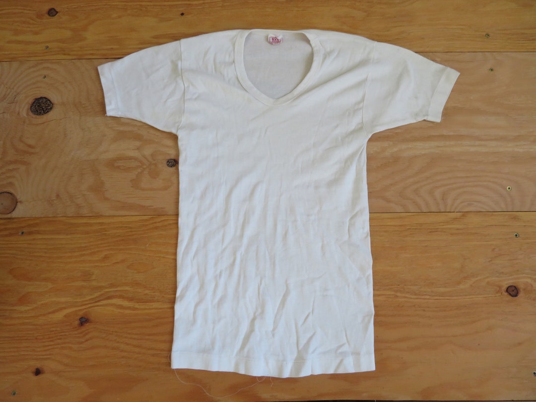 Vintage 50s/60s BVD White Blank Plain Reinforced Thick Neck Ivory Colored T-shirt Sz S ...