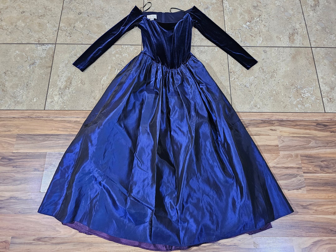 Vintage Cache Evening Dress Velvet Type Material Top Zipper Back Sz 4 ...